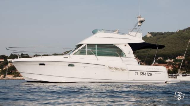 Beneteau Antares 980 Fly occasion - Volvo Penta 210 cv - Annonce bateau en vente Var (83) | Ref ...